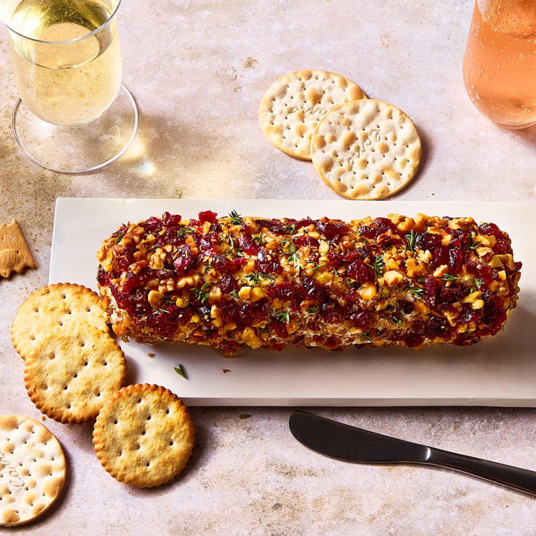 My Cranberry-Walnut Cheese Log Is The Holiday Appetizer I ALWAYS Make