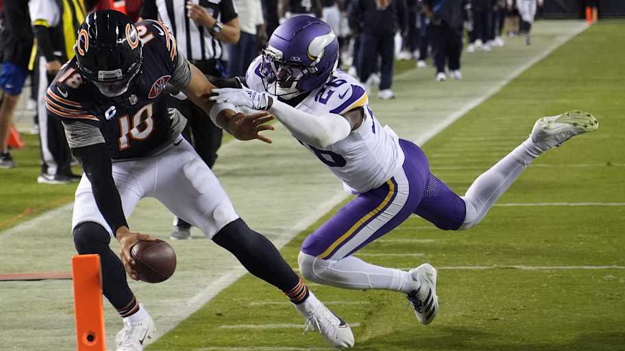 Chicago Bears at Minnesota Vikings TV, streaming, radio, betting