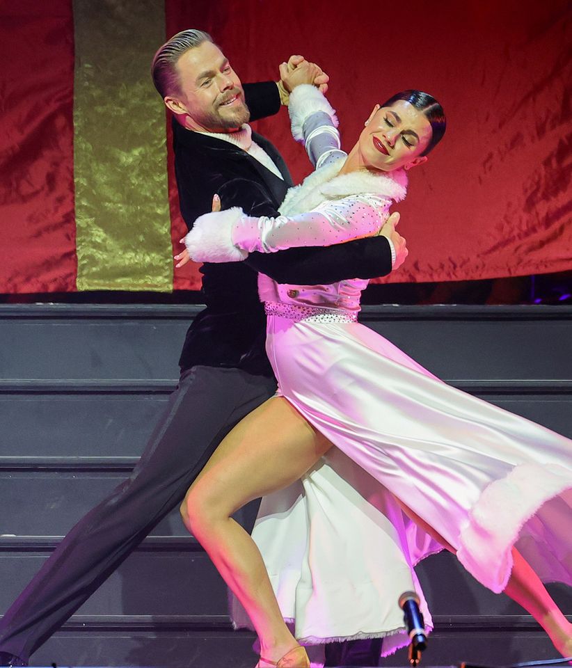 Derek Hough Announces New 40-Show Dance Experience Across North America ...