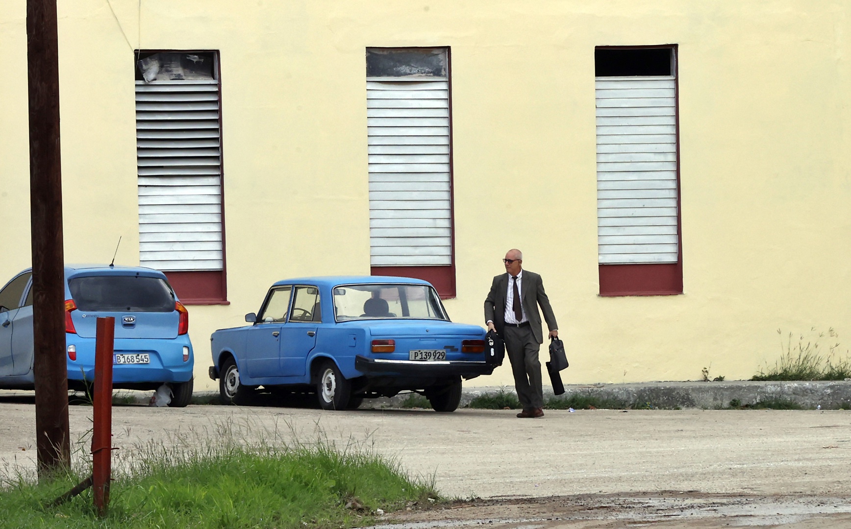 Mutismo oficial y expectación abren juicio por espionaje a exministro ...