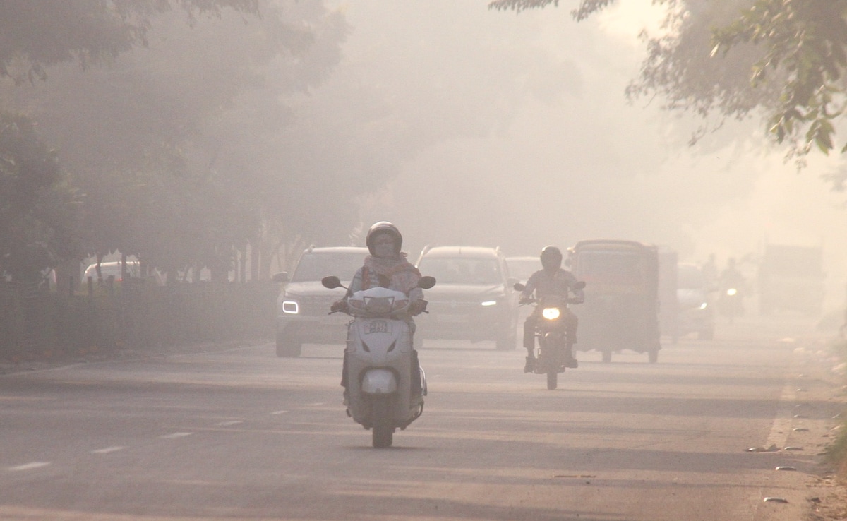 Delhi Records 'Severe' Air For First Time In 2025 As AQI Jumps To 428