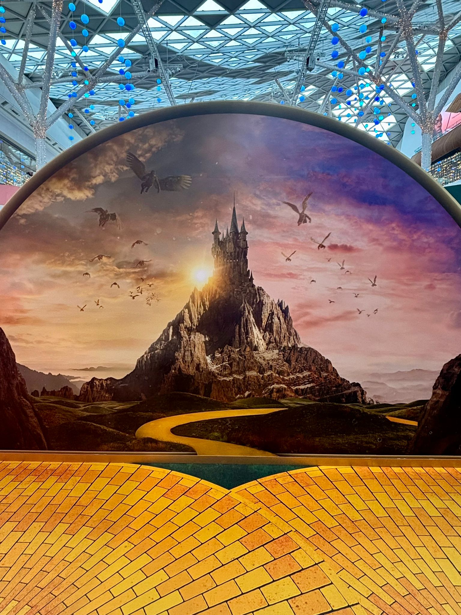 How to have a Wicked day out in London: 5 unmissable Wicked: For Good ...