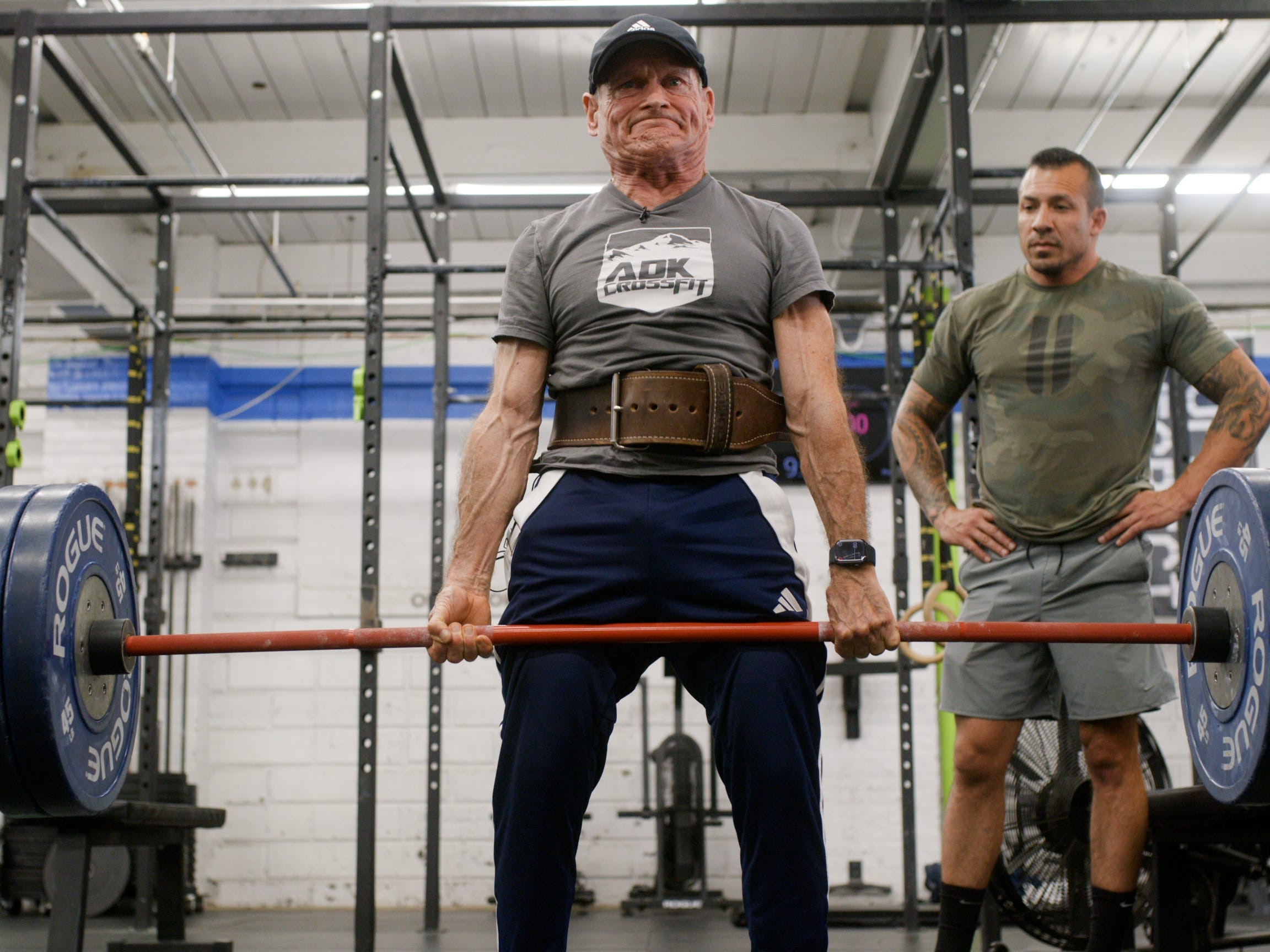 79-year-old certified nutritionist who can lift twice his weight shares ...