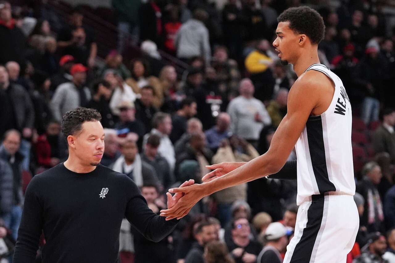 In first season as head coach, Mitch Johnson firmly in control of Spurs