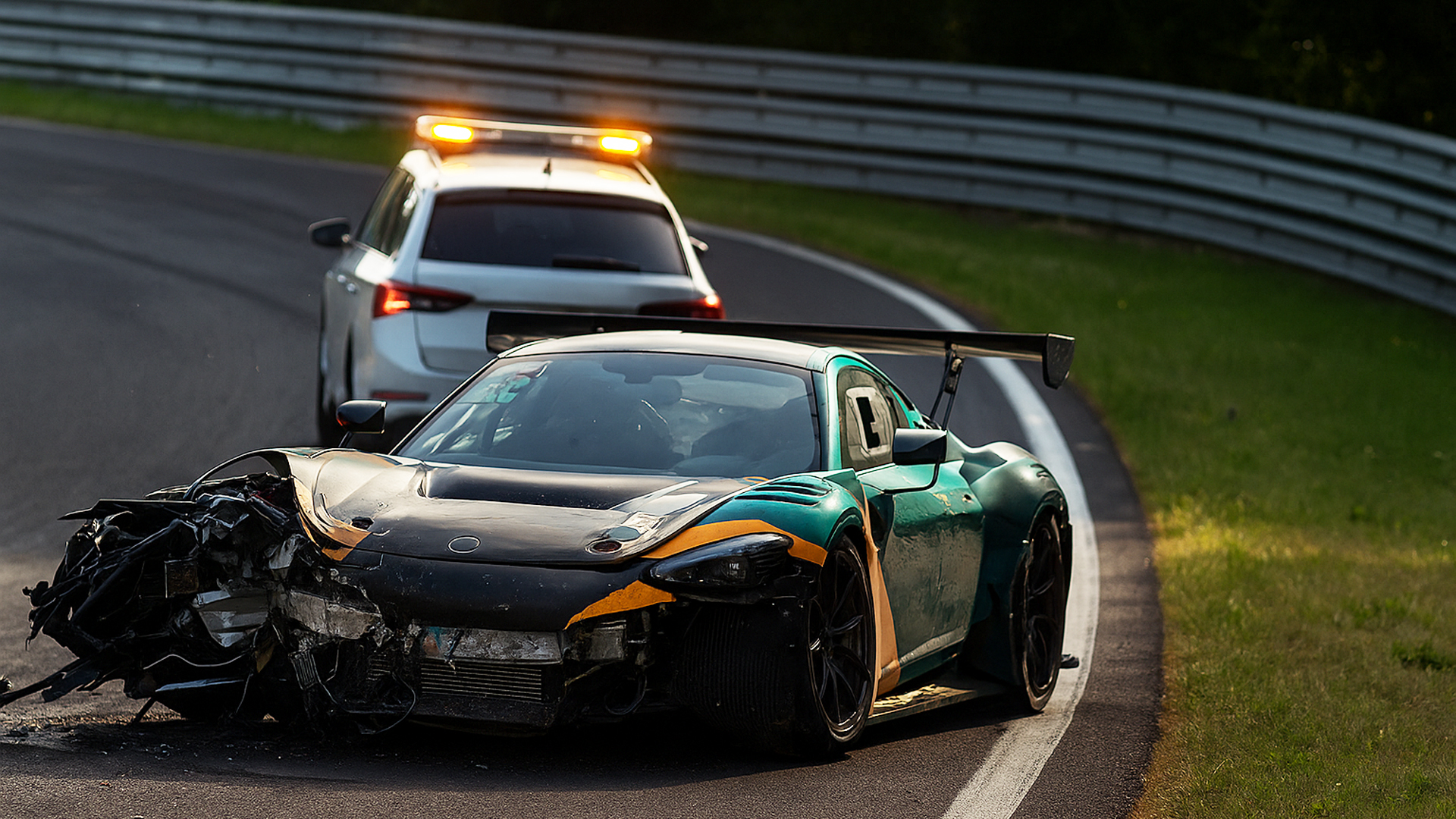 Dacia Crashed Again! Big Collision with Aston Martin at the Nürburgring 24h