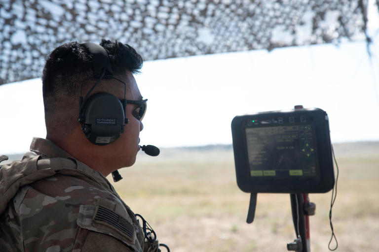 The US Army says it's now getting soldiers next-day fixes on new tech ...