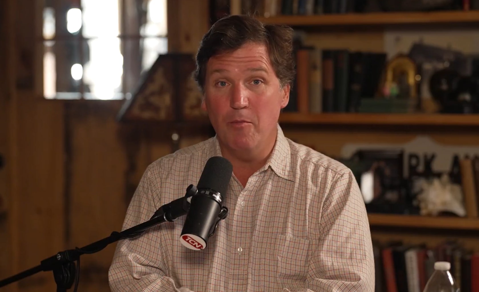 Tucker mocked left and right for claiming Trump wanted to remove Maduro ...