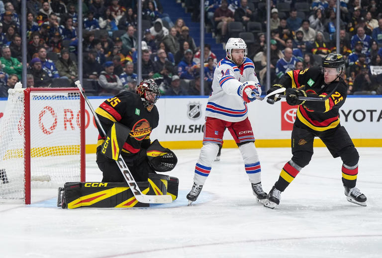 Vancouver Canucks goalie Thatcher Demko to return vs. Winnipeg Jets