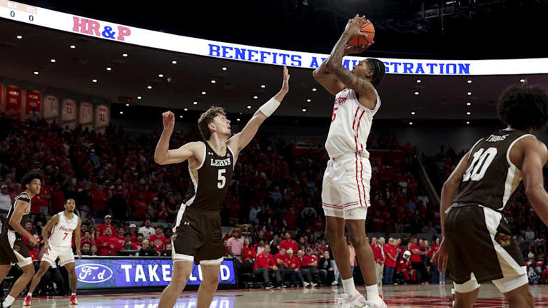 Houston Basketball Loses G-League Recruiting Battle to Big 12 Rival