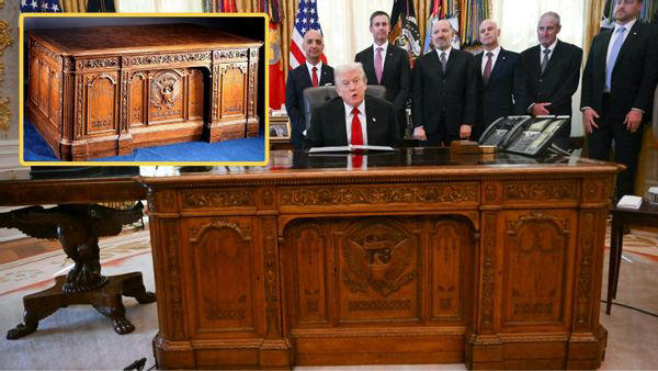 No, Trump did not move the Resolute Desk from Oval Office to Mar-a-Lago