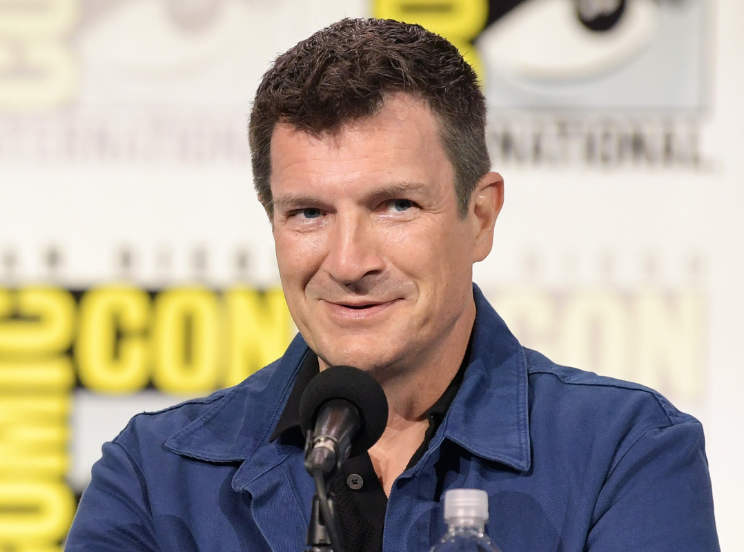 Nathan Fillion’s Photoshoot for 'Sexiest Man Alive' Leaves Internet ...
