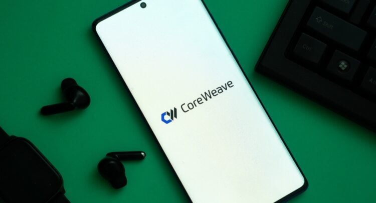 Top Morgan Stanley Analyst Hikes CoreWeave Stock (CRWV) Target after Q3 ...