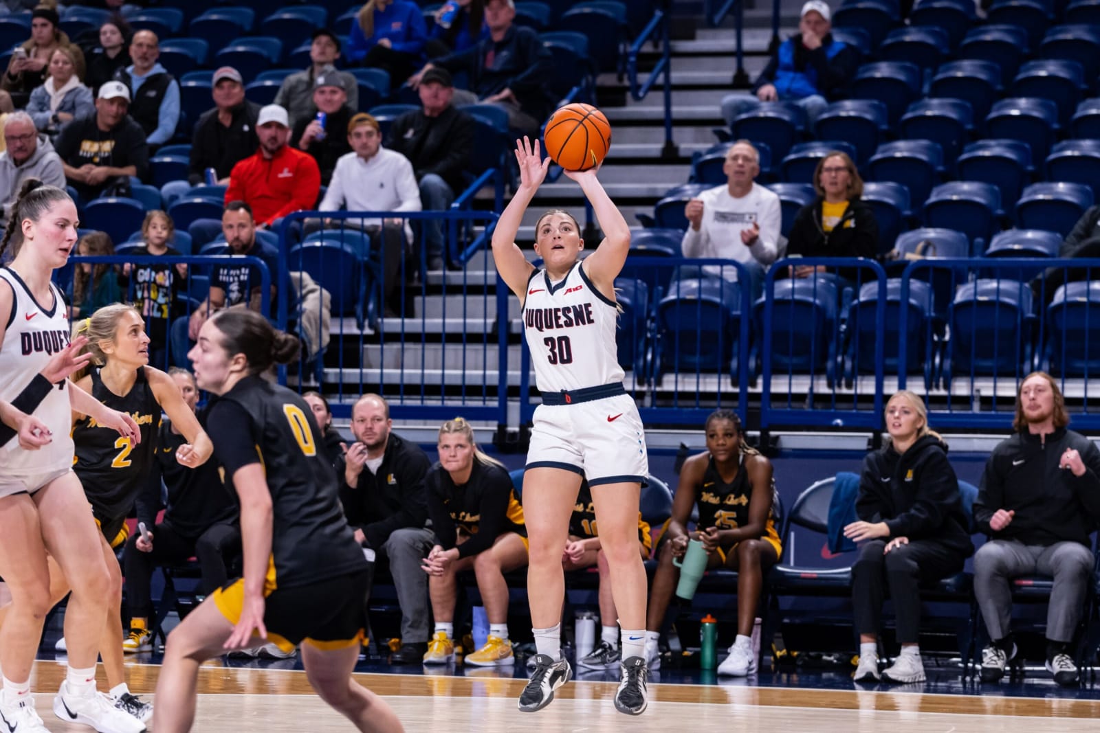 Duquesne WBB 4-0 For First Time In 14 Seasons