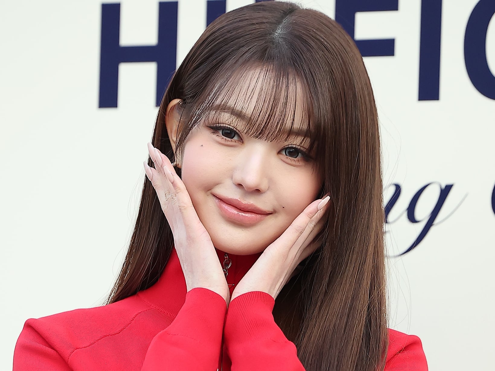 IVE Member Jang Won-young Buys 13.7 Billion Won Villa in Full Cash