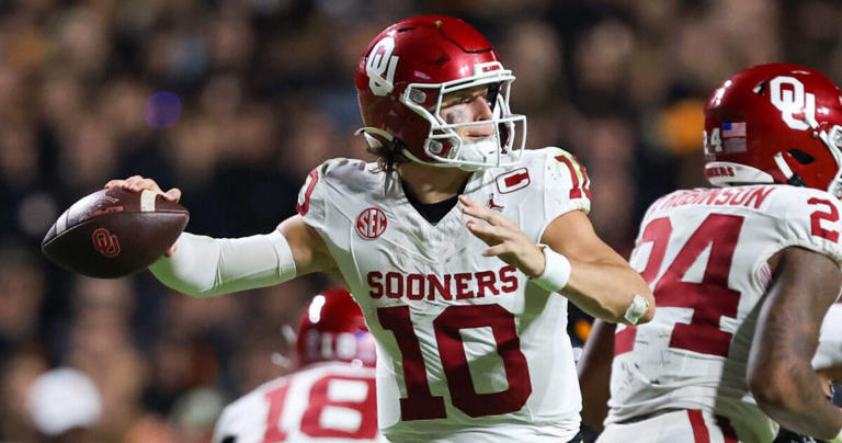 Oklahoma Climbs to No. 11 in CFP Rankings—What That Means for Sooners ...