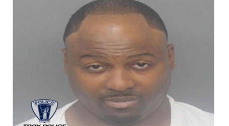 Detroit man’s crooked hairline distracts everyone from his armed ...