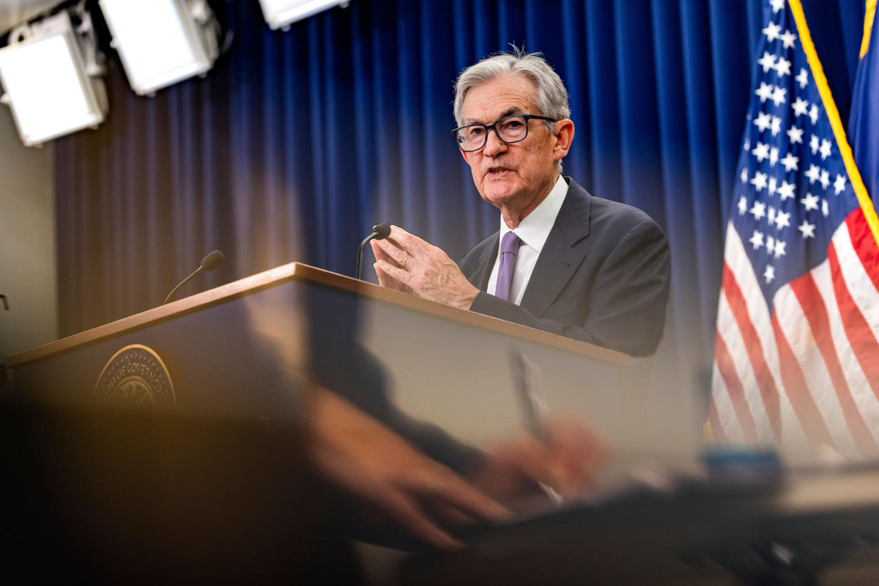 The Fed Is Increasingly Torn Over a December Rate Cut