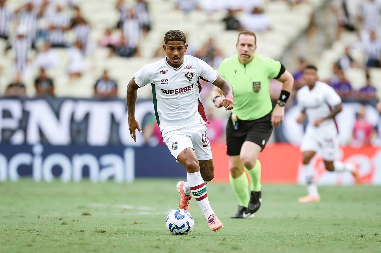 John Kennedy quer atrapalhar título do Flamengo: “Não podemos deixar”