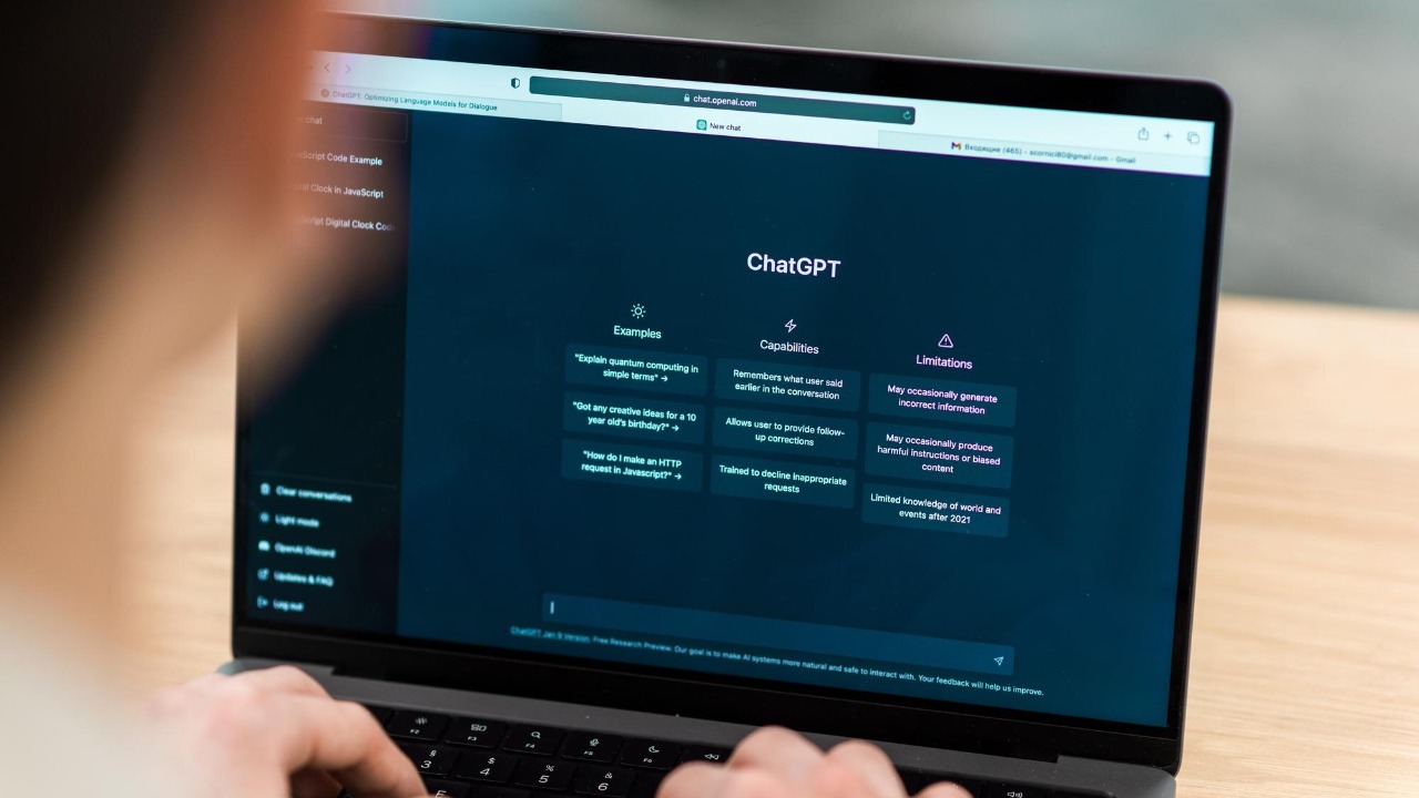 New Chinese AI claims to beat GPT-5 and Sonnet 4.5