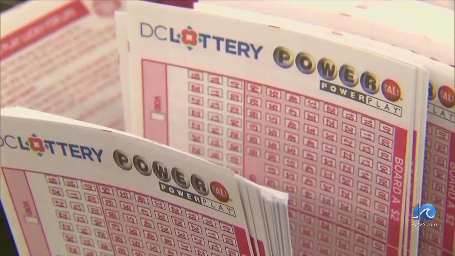 Virginia Beach woman wins $100,000 in Powerball after ticket mix-up