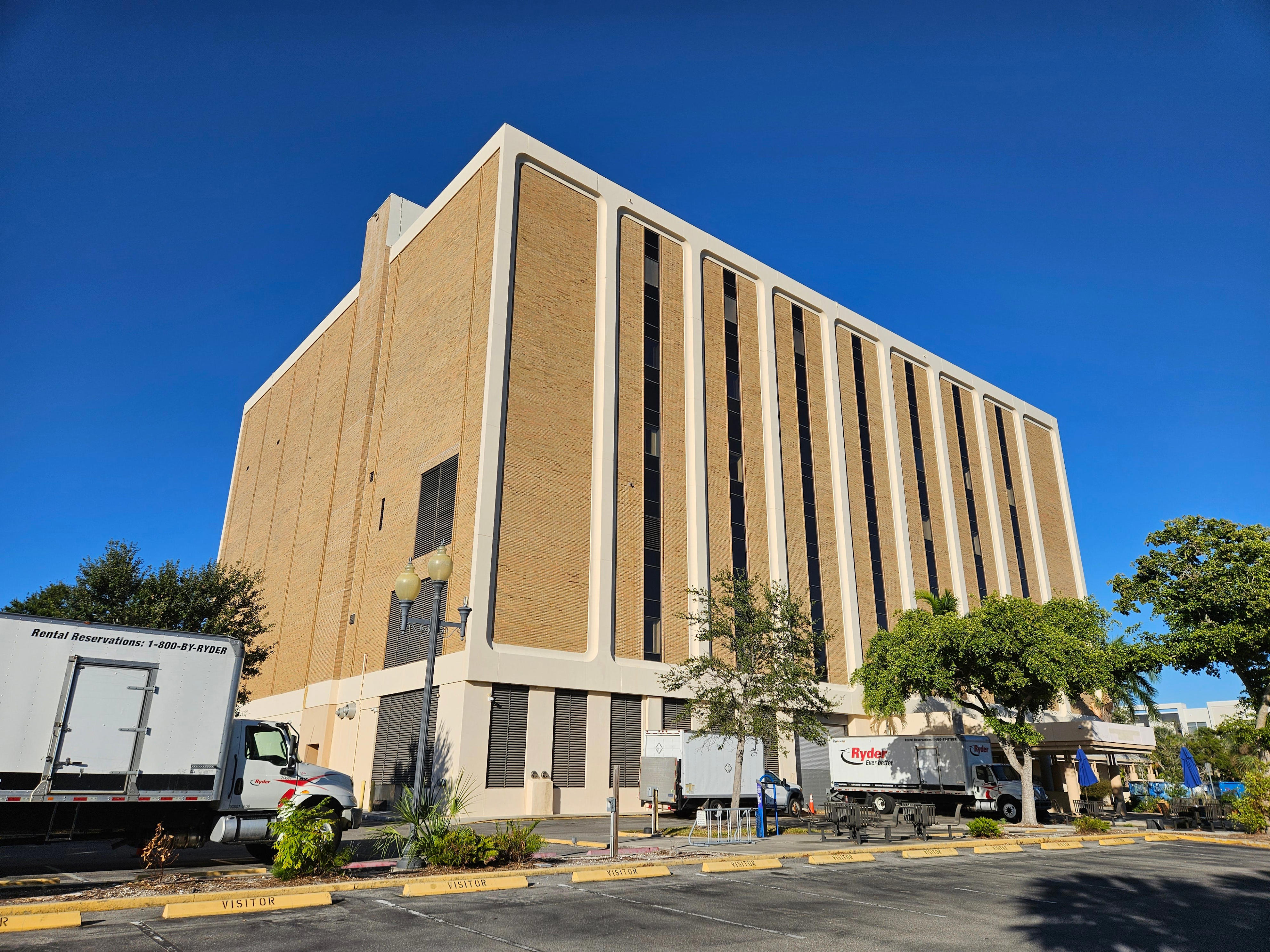 What's next for 'ugly' downtown Sarasota building? What we know