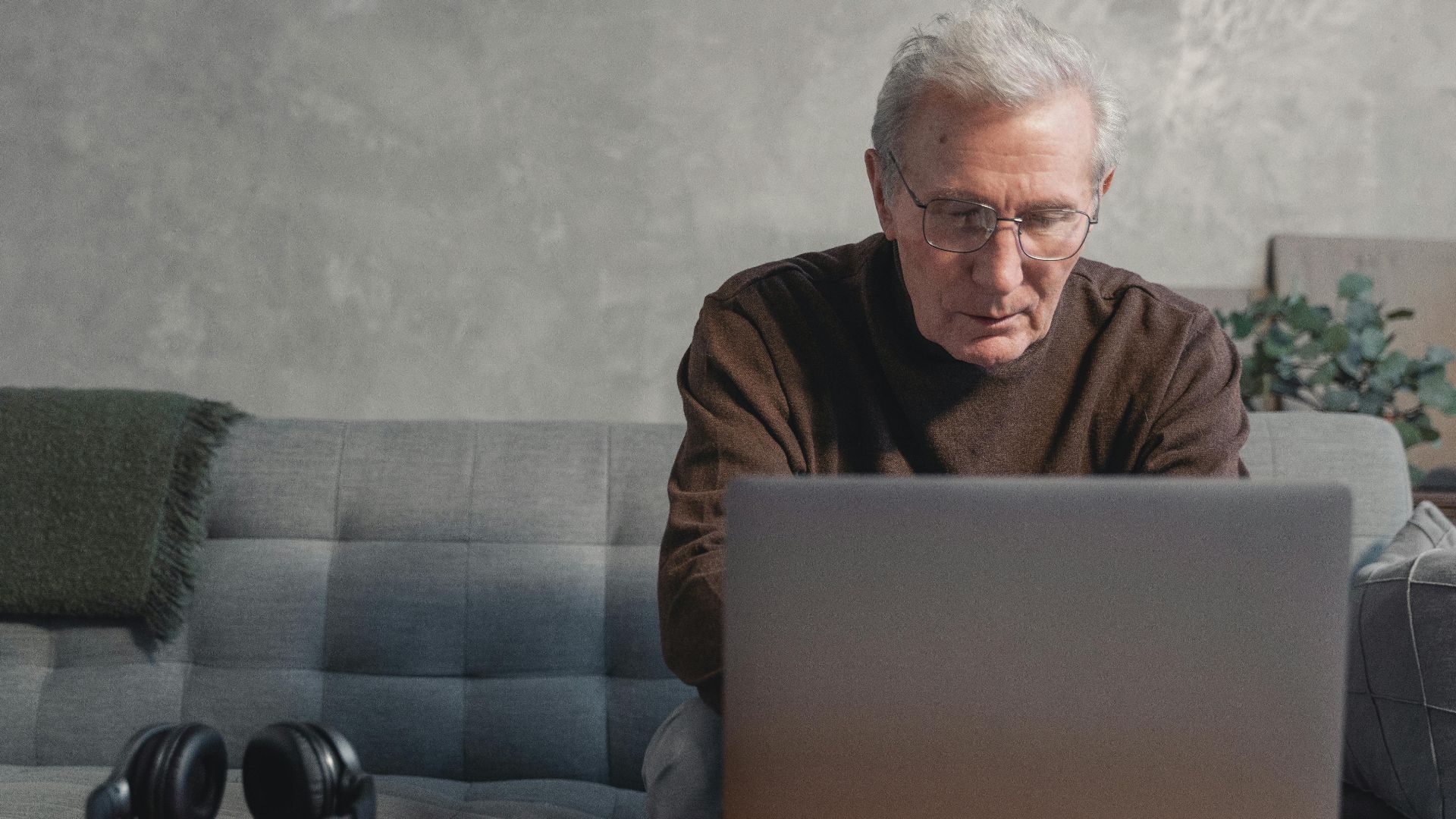 Job Hunting After 50: How Age Discrimination Prevents Older Candidates ...