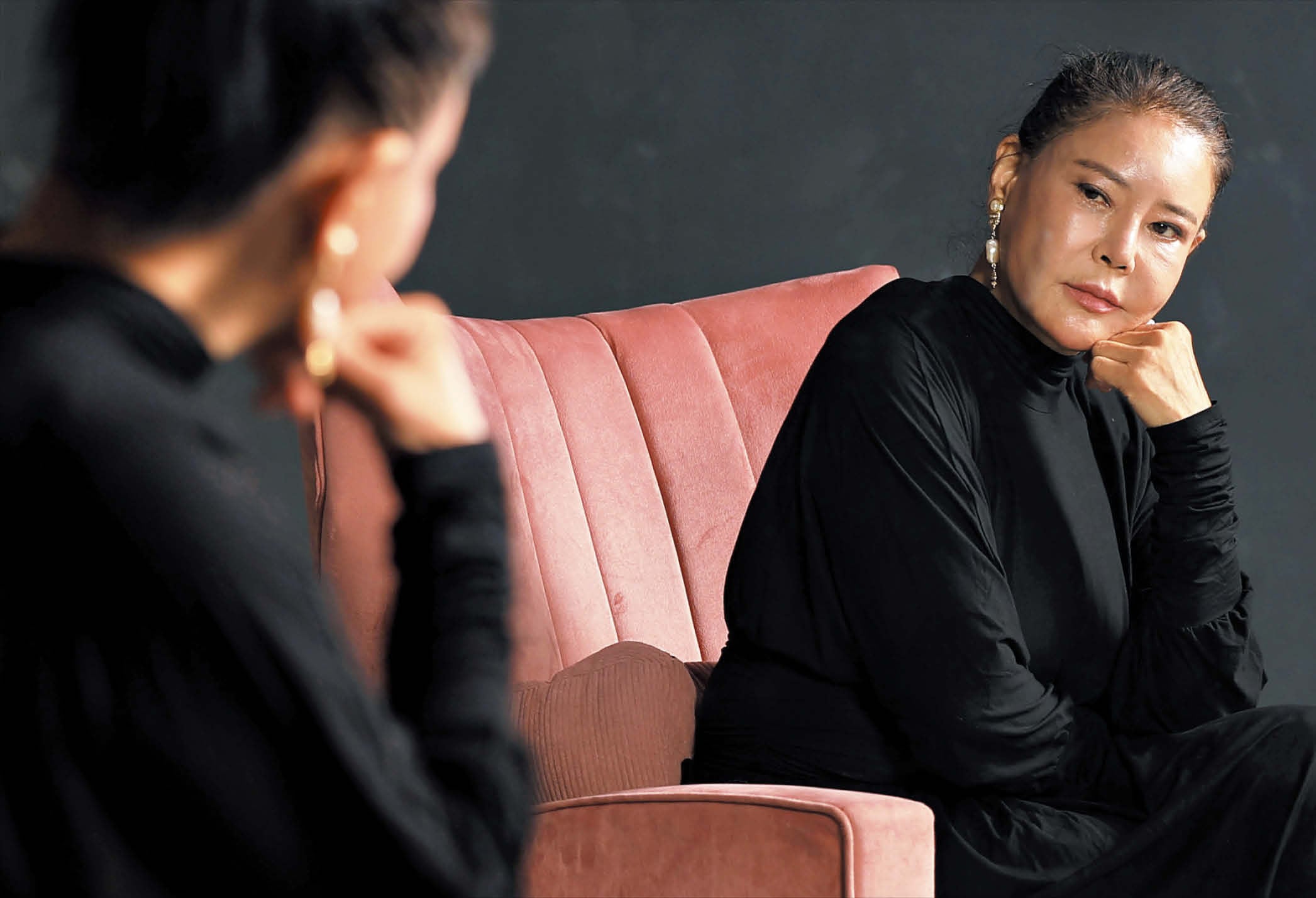 Kim Ji-sook's 'Rosel' Marks Potential Final Stage Appearance