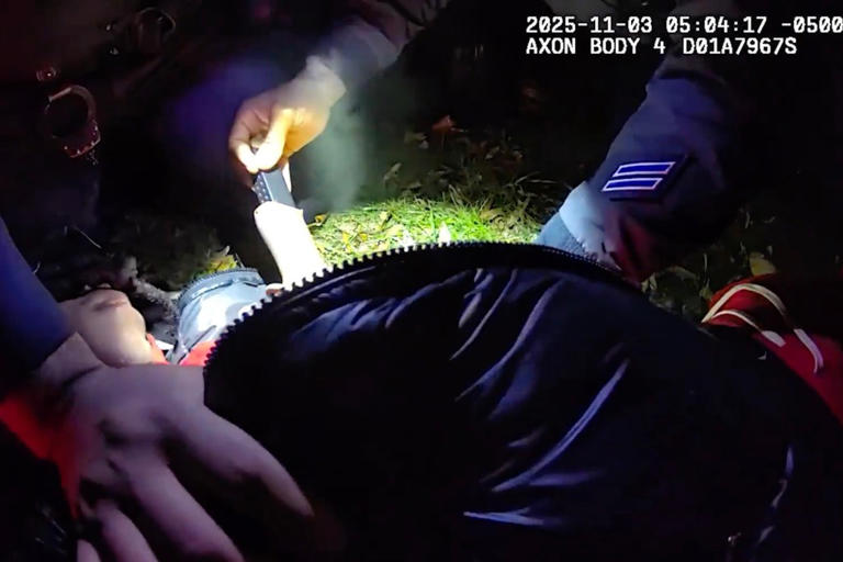Heart-pounding video shows wild NYPD foot chase of armed suspect in the ...