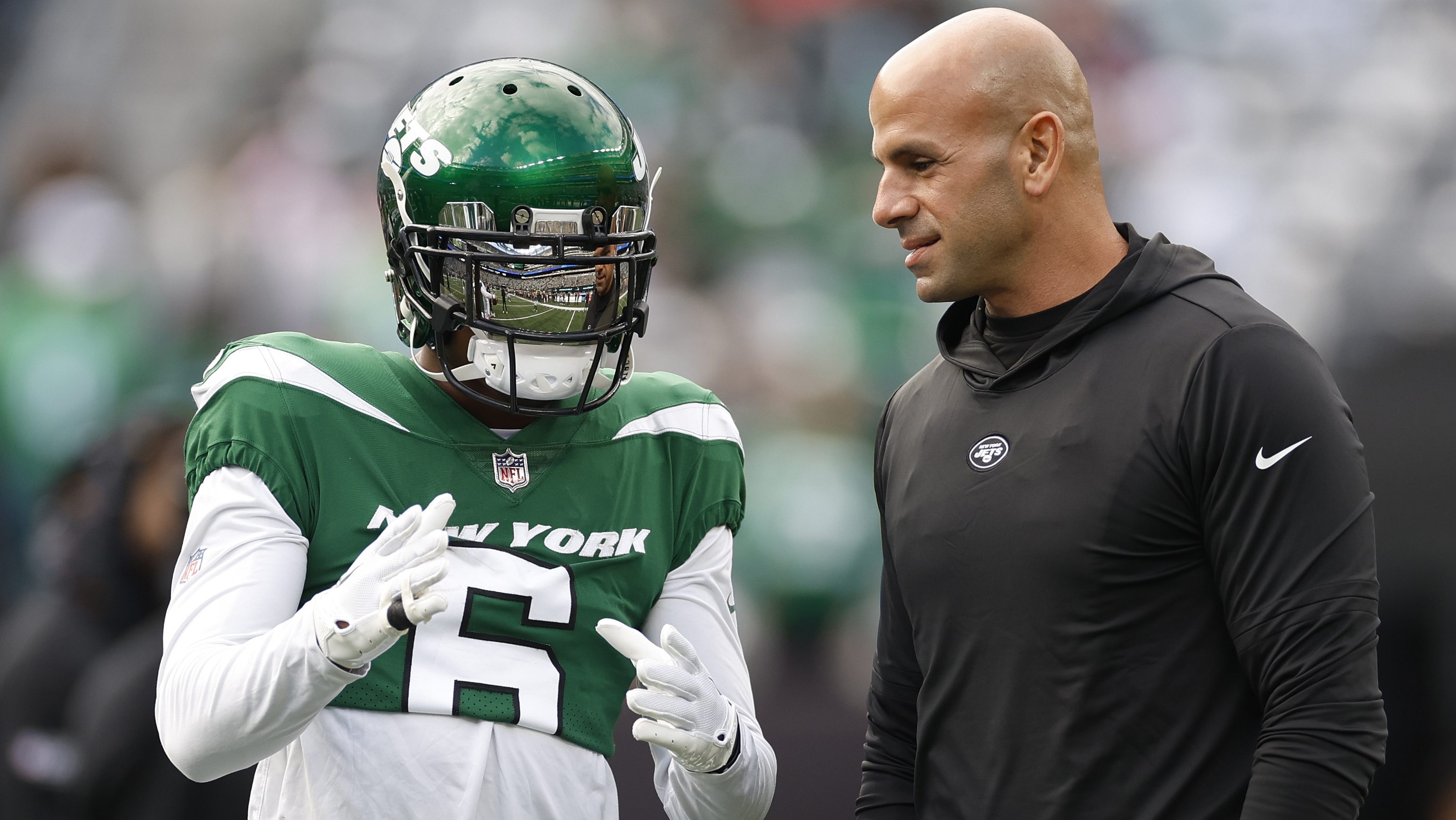 Hated Ex-Jets WR Returns to AFC East on New Deal Amid Struggles