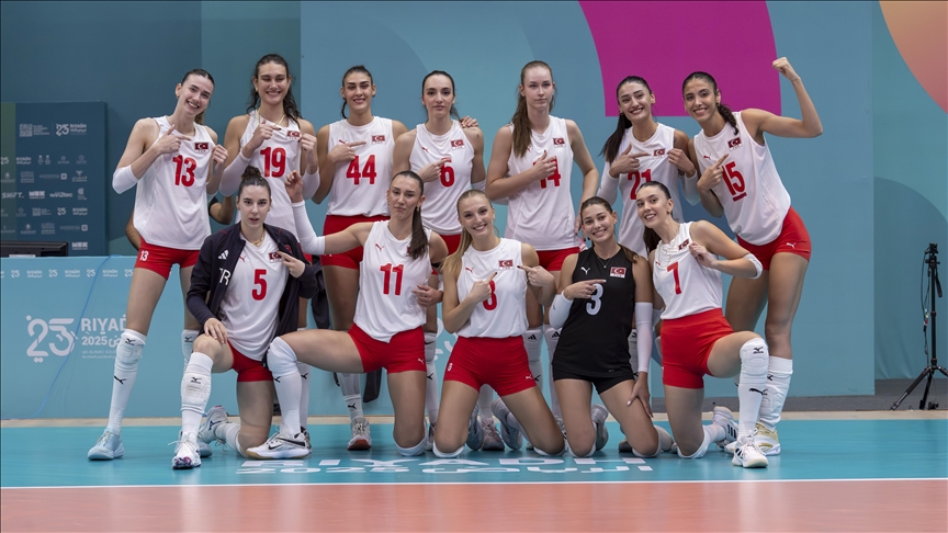 6. İslami Dayanışma Oyunları'nda Kadın Milli Voleybol Takımı ...