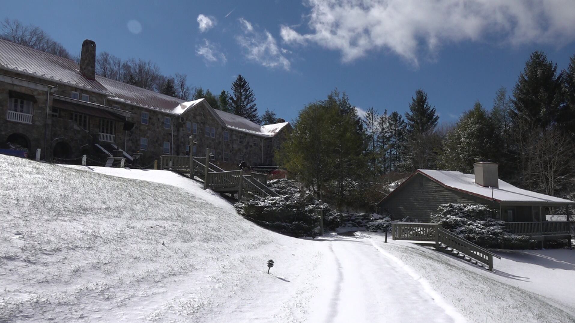 Lingering snow surprises Giles County