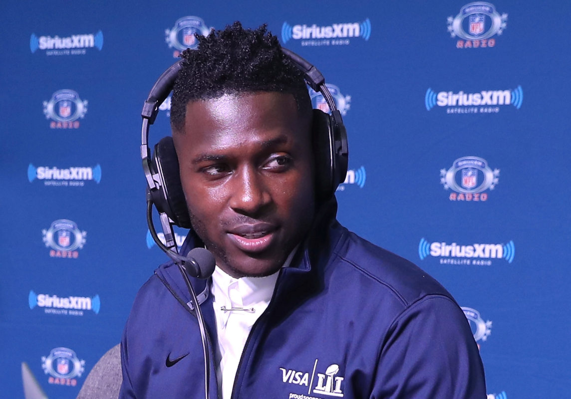 Antonio Brown Returns To Florida As He Faces Attempted Murder Charge