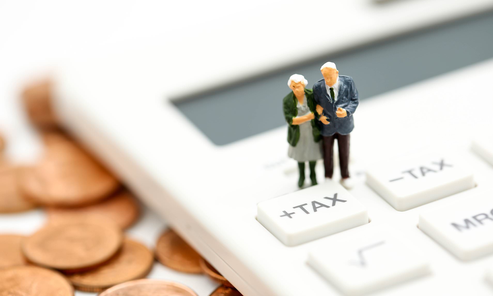 Three in four wealthy families HAVEN'T given away money to ease ...