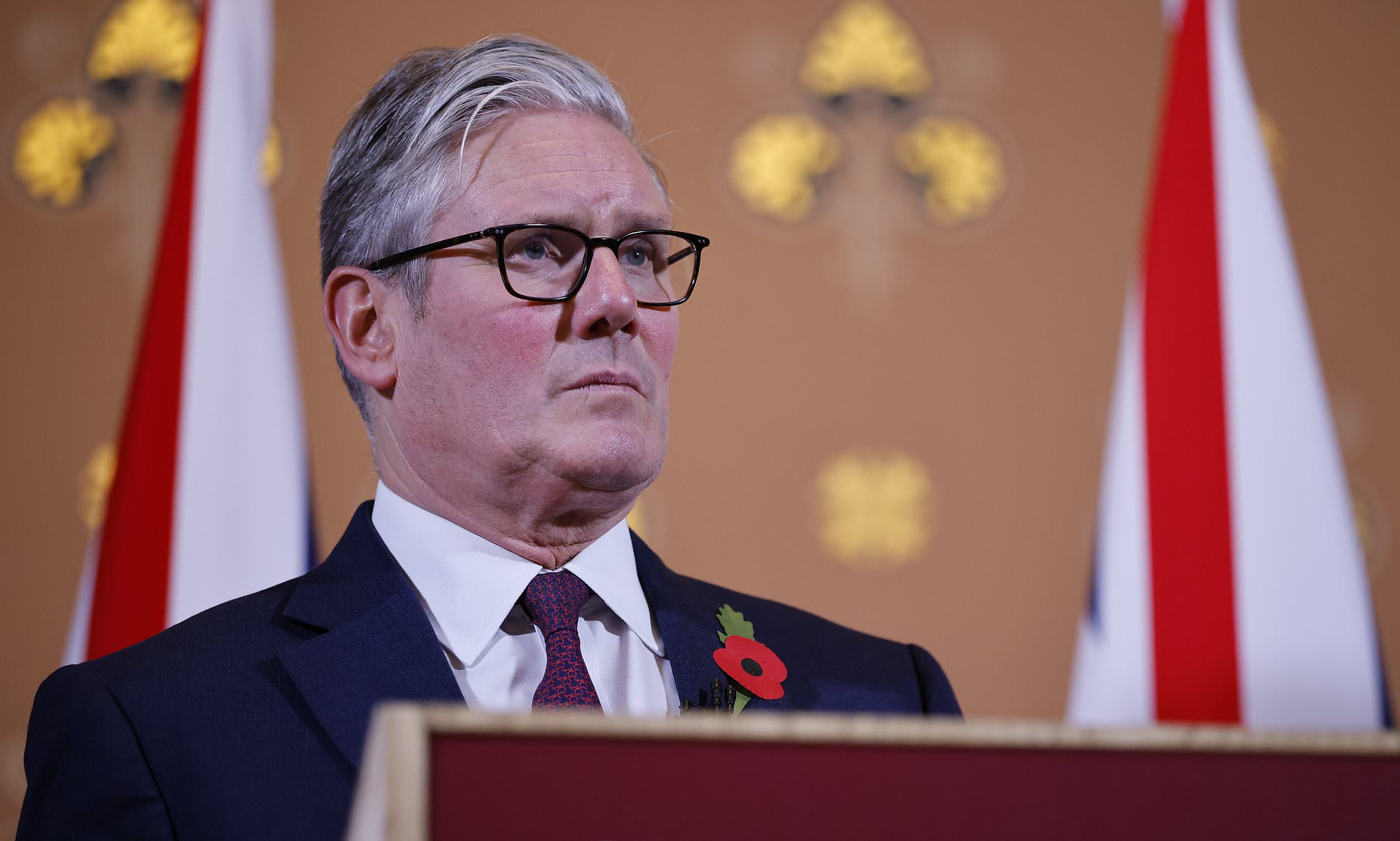 No10 in 'bunker mode' over fear Starmer's job is threatened by 'feral ...