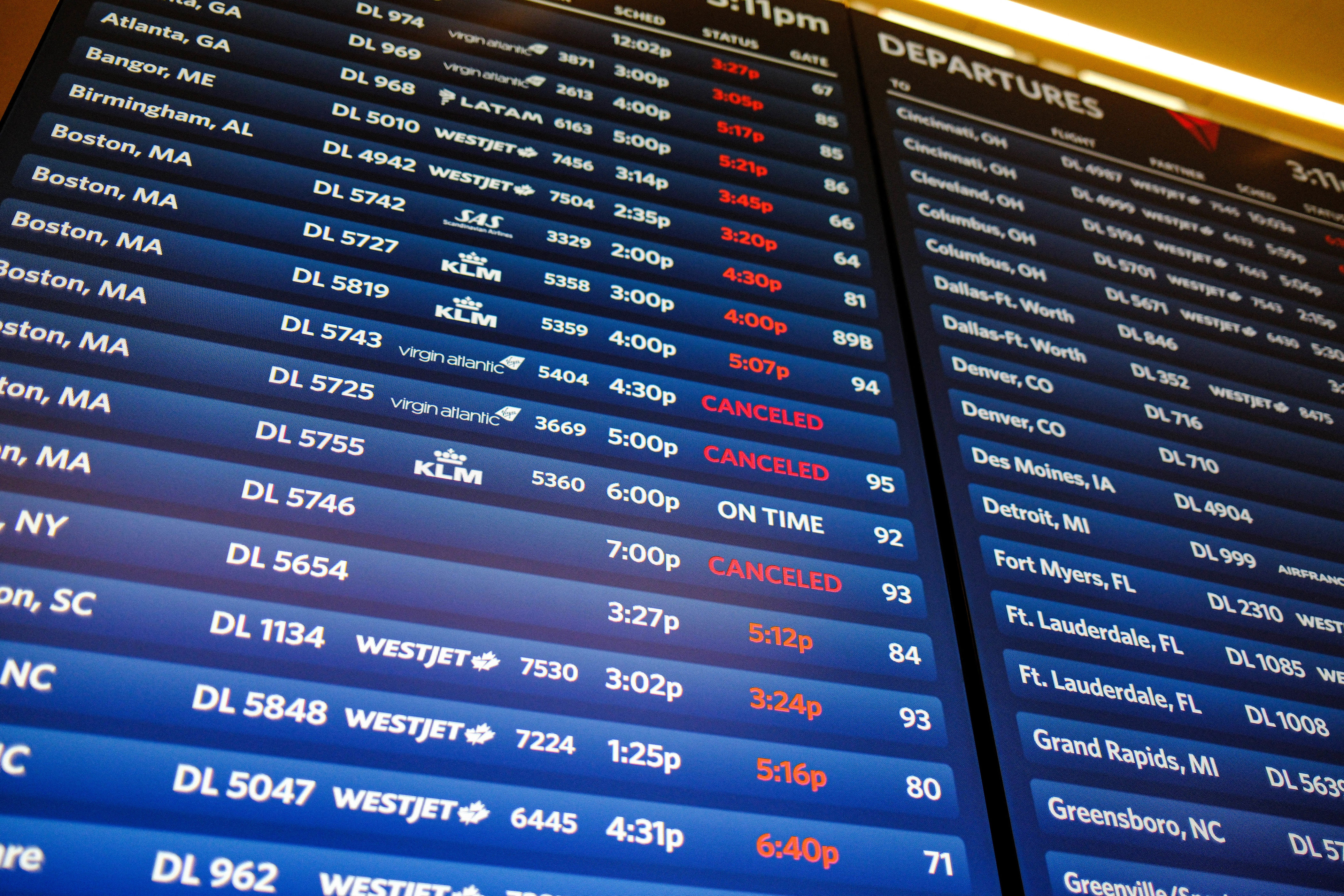 More than 1,000 flights cancelled in Atlanta. Will airfield stay open?