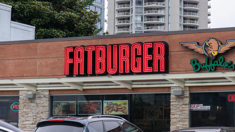 10 Burger Chains That Are Trying To Make A Comeback