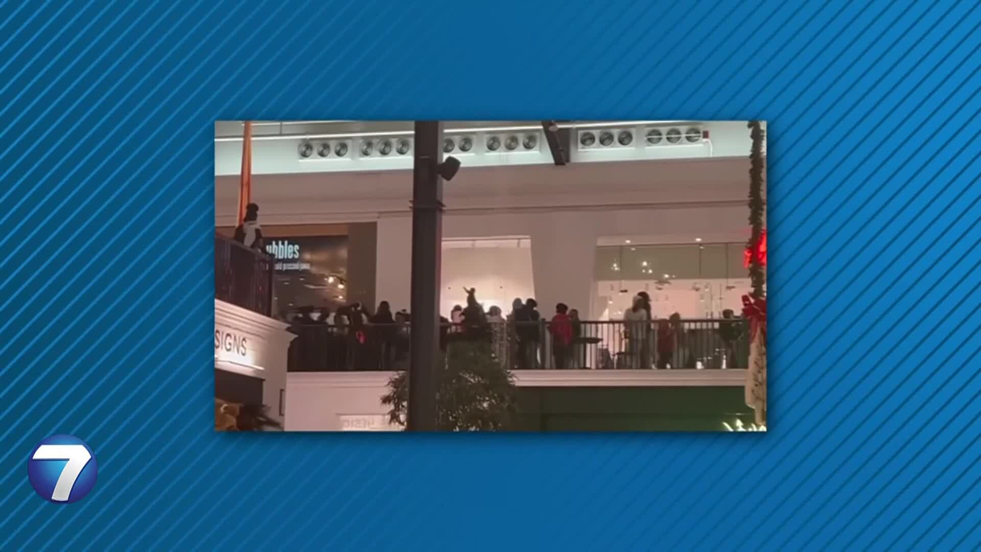 Video captures large fight at Ohio mall; Prompts concerns ahead of ...