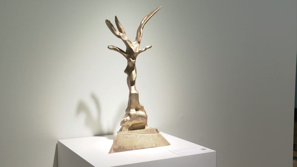 Emmett Till's family honored in 2 works by sculptor Richard Hunt at ...