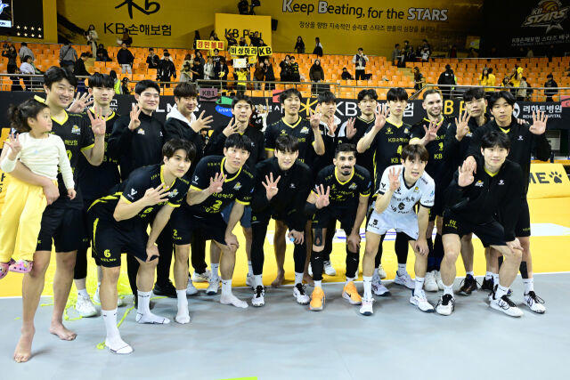 단번에 선 넘은 '의정부 왕자' …죄송한 마음과 숨길 수 없는 반가움 [곽경훈의 현장]