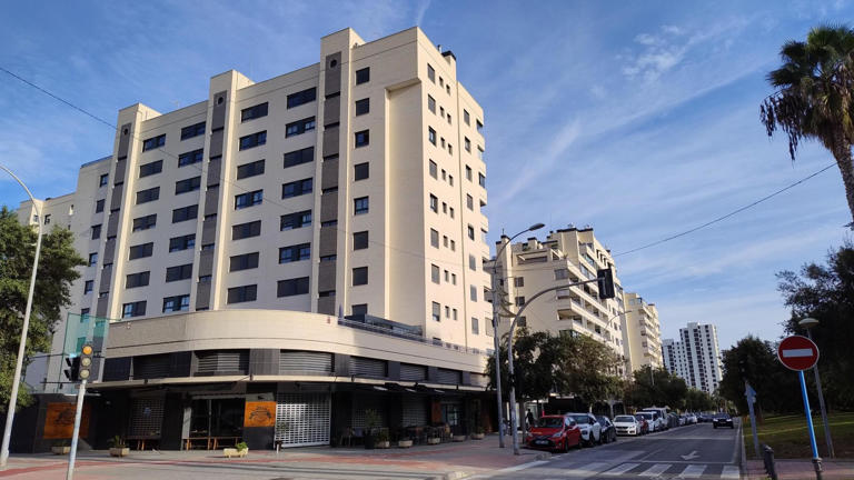 Alicante se apunta a la moda de la 'arquitectura cebra': "Es el modelo ...