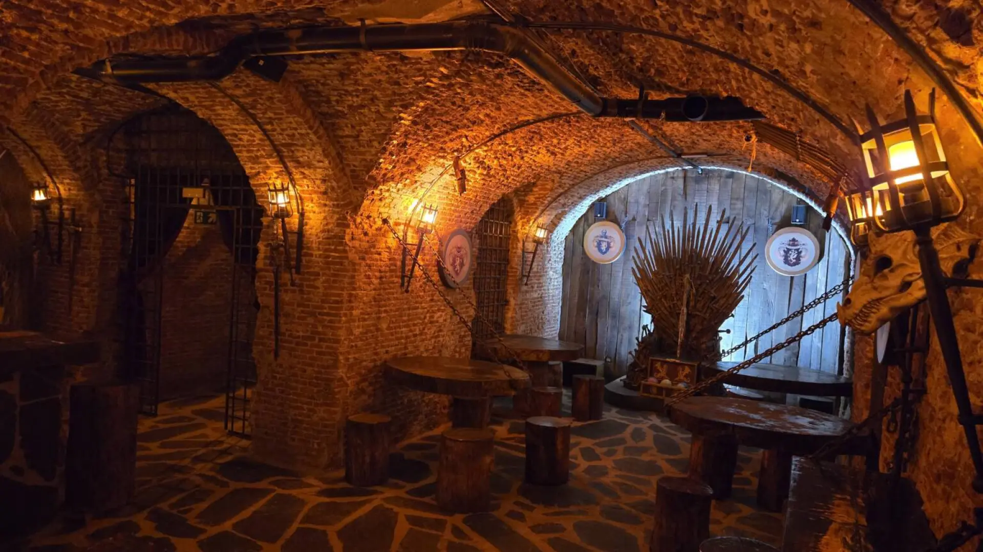 La misteriosa taberna medieval donde comer manjares de reyes, lanzar ...