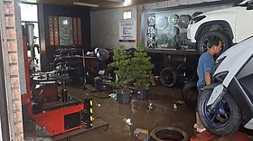 Thousands evacuated as typhoon Fung-wong brings floods to Taiwan