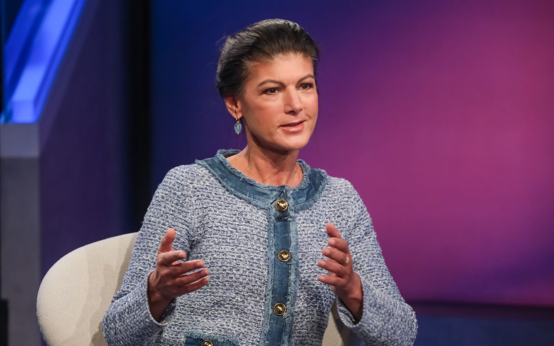 Sahra Wagenknecht stellt bei Maischberger klar: "Ich ziehe mich nicht ...