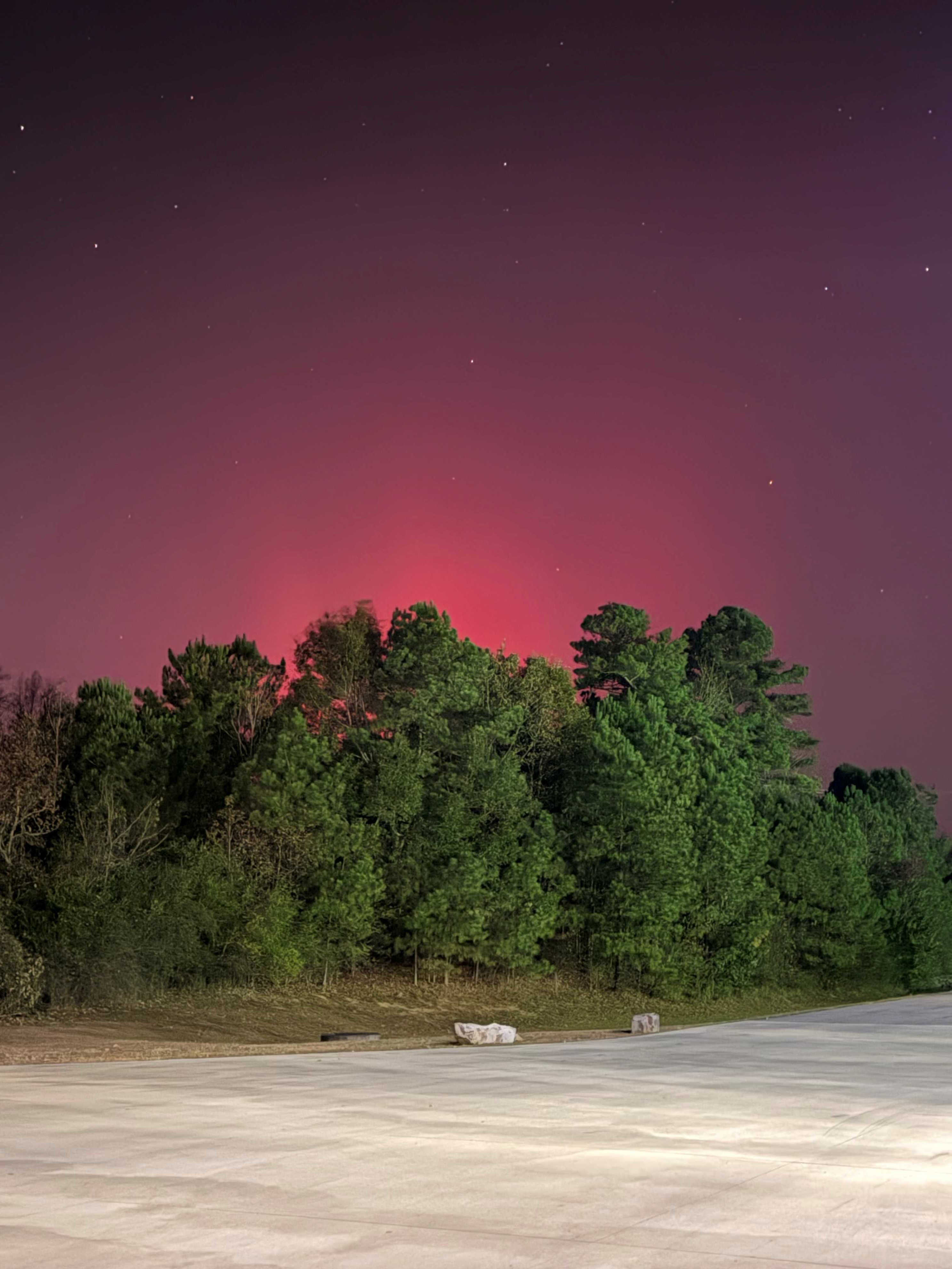 Photos show Northern Lights in Alabama