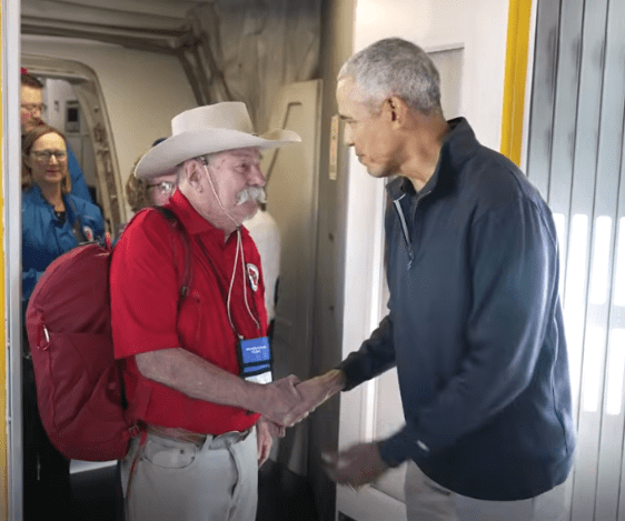 Obama Drops in on Veterans Honor Flight to DC