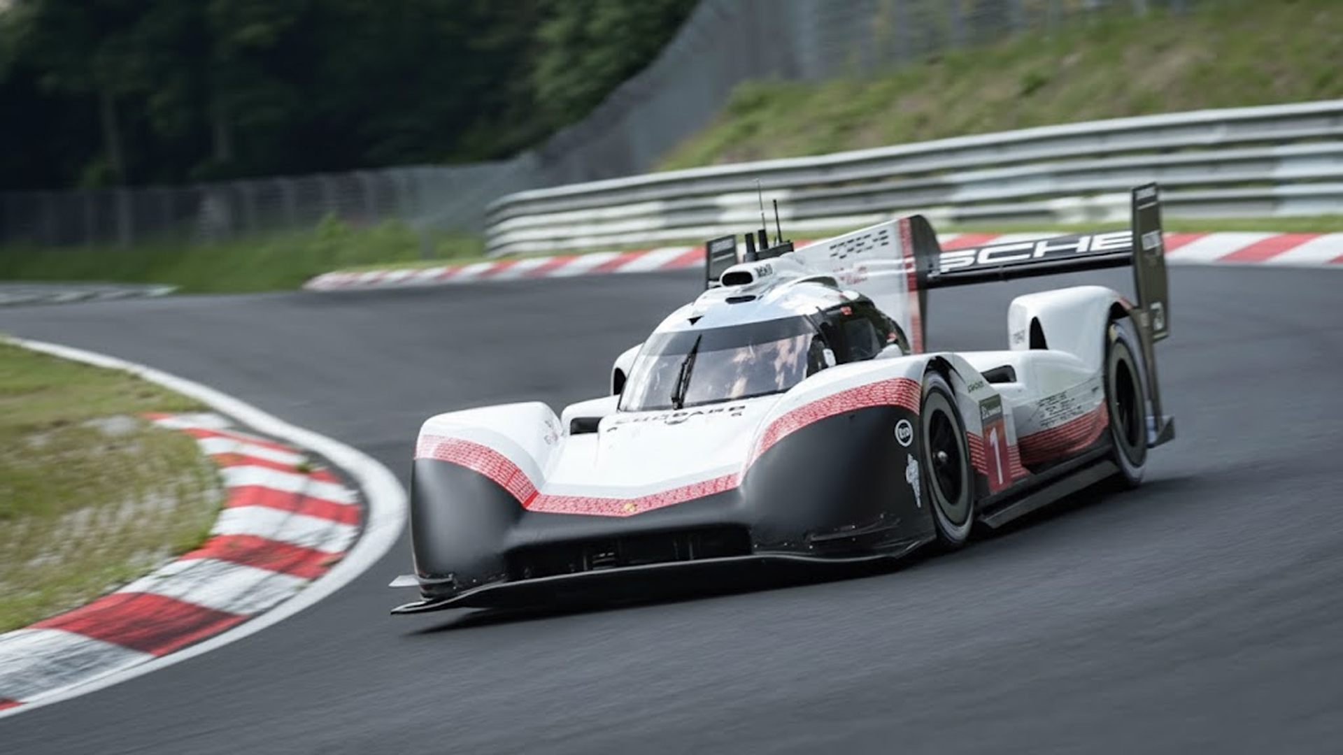 Porsche 919 EVO Sets Nürburgring Lap Record