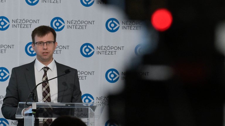 Nekimegy a kormány az uniós intézményeknek, Bóka János átfogó ...