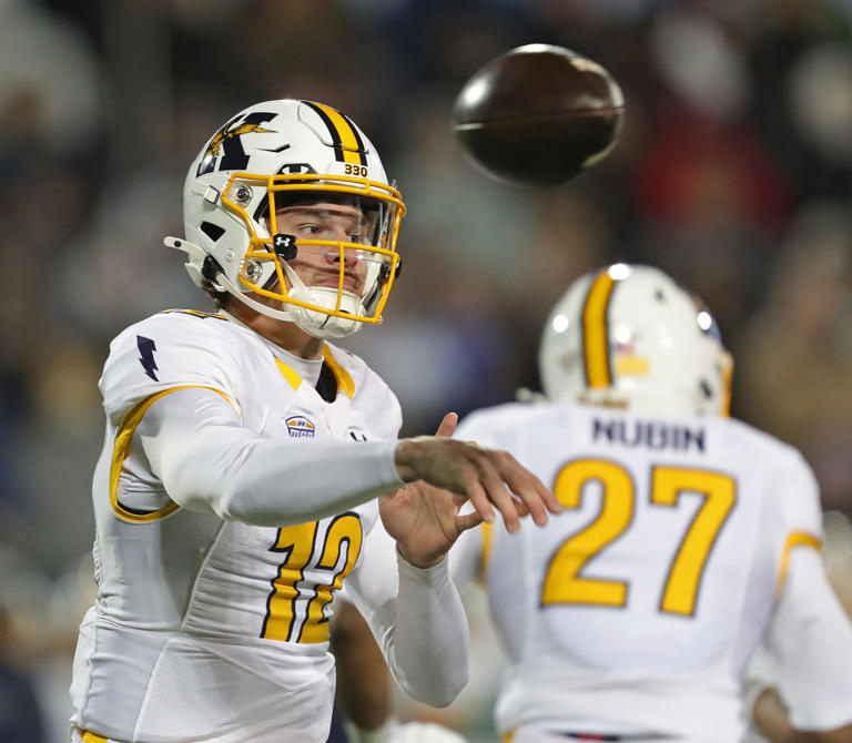 Kent State football's direction under coach reinforced with redemption ...