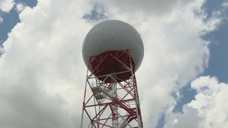 Inside the technology that powers Chicago’s Doppler radar