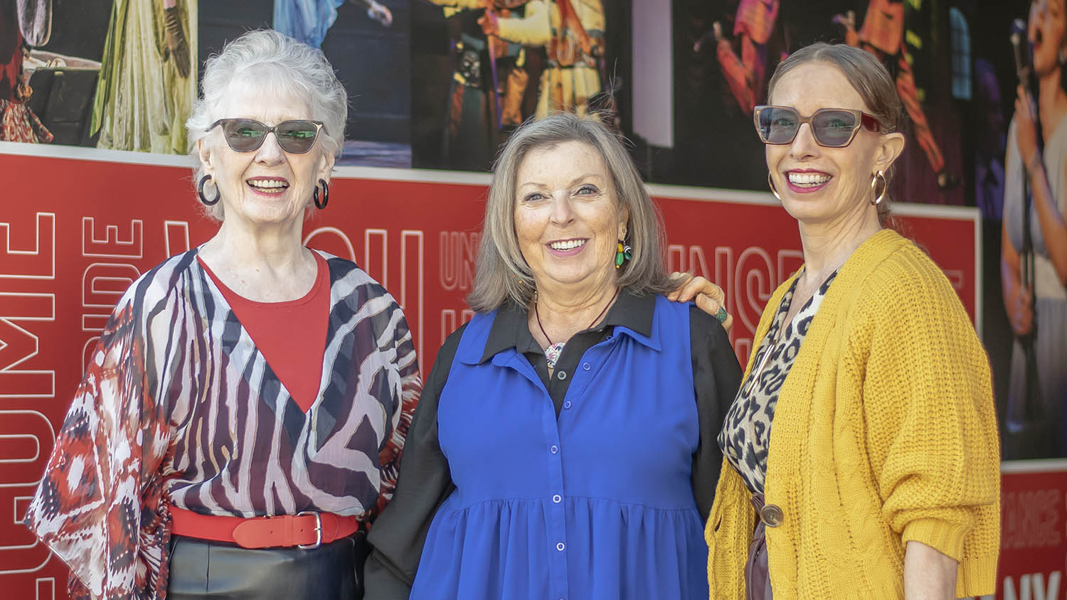 How to Wear Old Clothes in A New Style